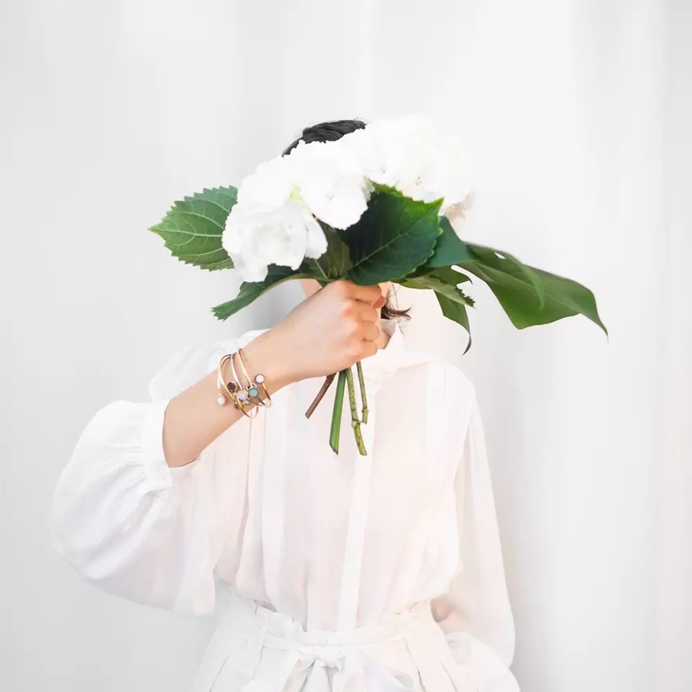OCEAN RED AND PAVE CHIPS BANGLE